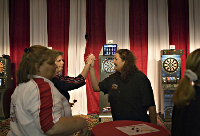 Darts champ scores on home turf - Las Vegas Sun News