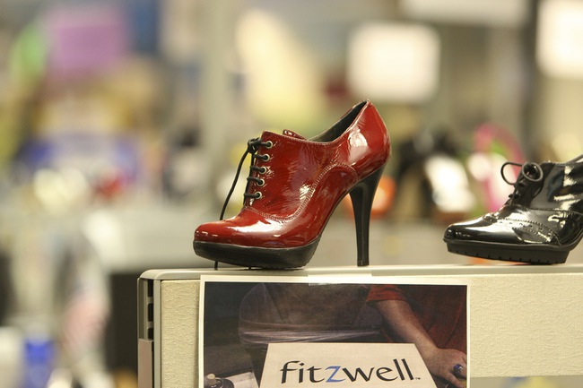 Amazon acquires Zappos for $847 million - Las Vegas Sun News