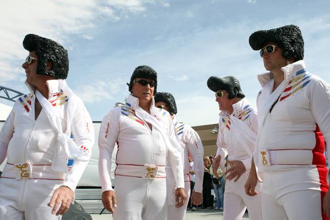 'Honeymoon in Vegas' musical in the works, and the Flying Elvises are ...