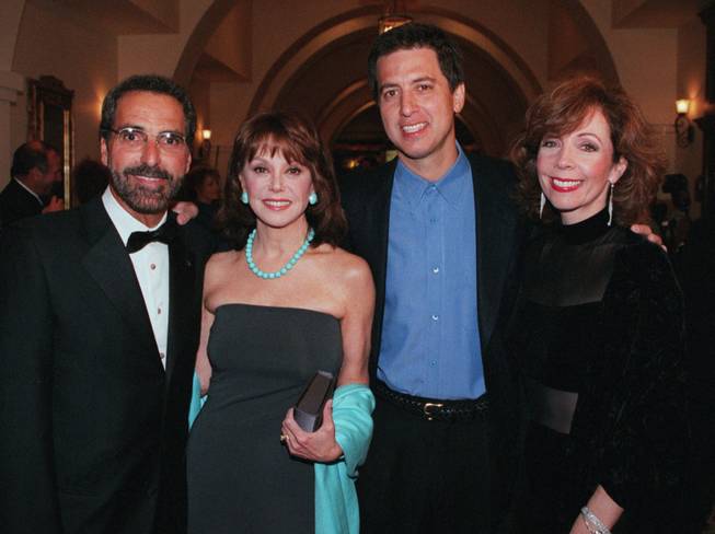 Rita Rudner - Marlo Thomas, second from left, her brother Tony Thomas ...