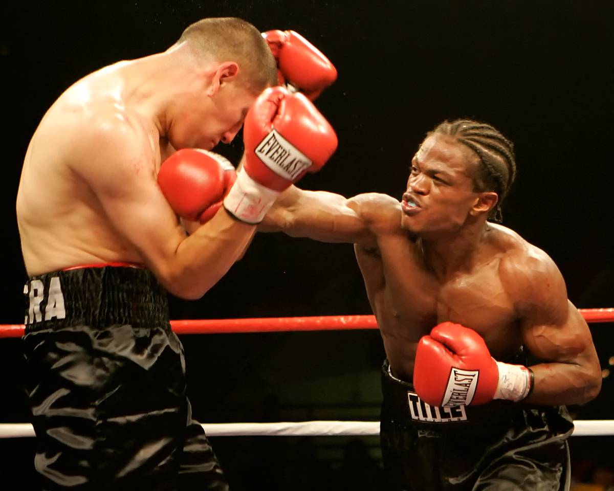 Las Vegas boxer scores win in professional debut - Las Vegas Sun News