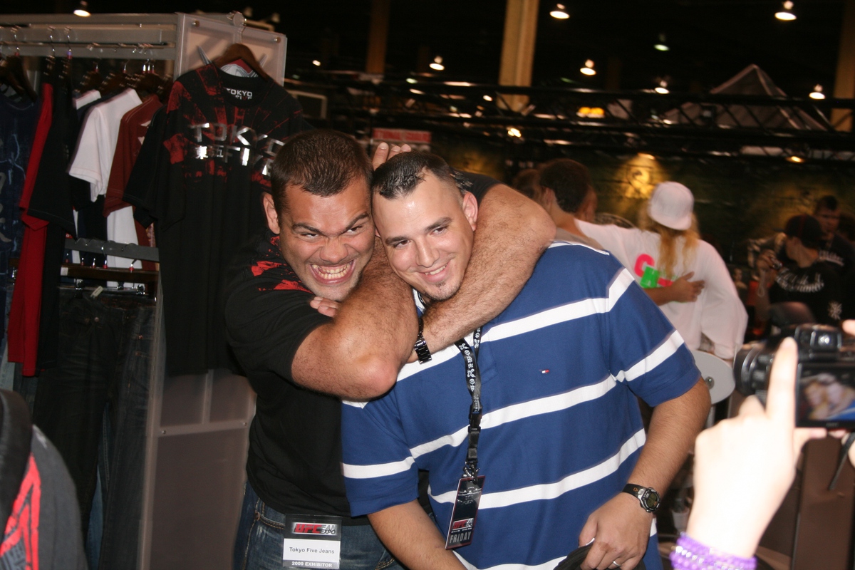 UFC Fan Expo: Fans and fighters weigh in on UFC 100 - Las Vegas Weekly