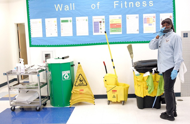 School maintenance slipping - Las Vegas Sun News