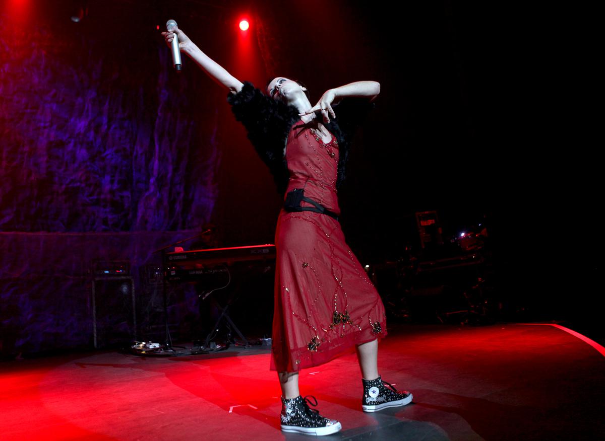 Moments you missed (or could've done without) at The Cranberries ...