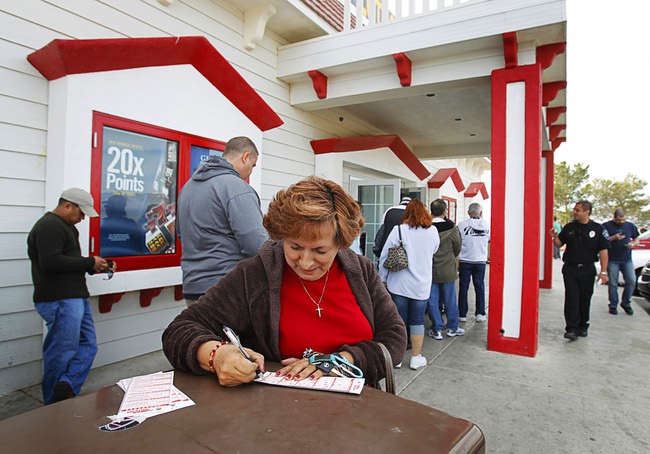 Record Mega Millions jackpot sends Nevadans across state lines to buy ...