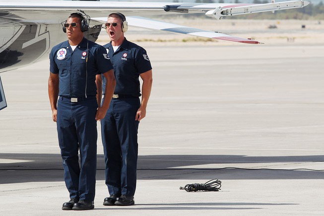 Thunderbirds Back in Action - SSgt. Alexander Reed, left, and SSgt ...
