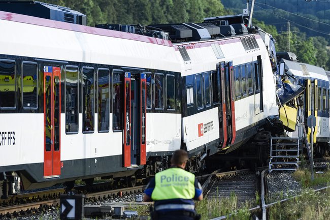 Swiss TV: Police say 44 injured in train collision - Las Vegas Sun News