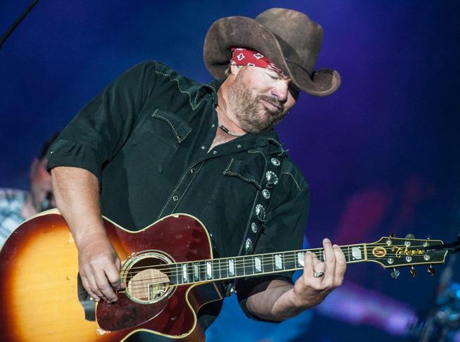 Toby Keith Hammer Down Tour in Laughlin - Toby Keith's Hammer Down Tour ...