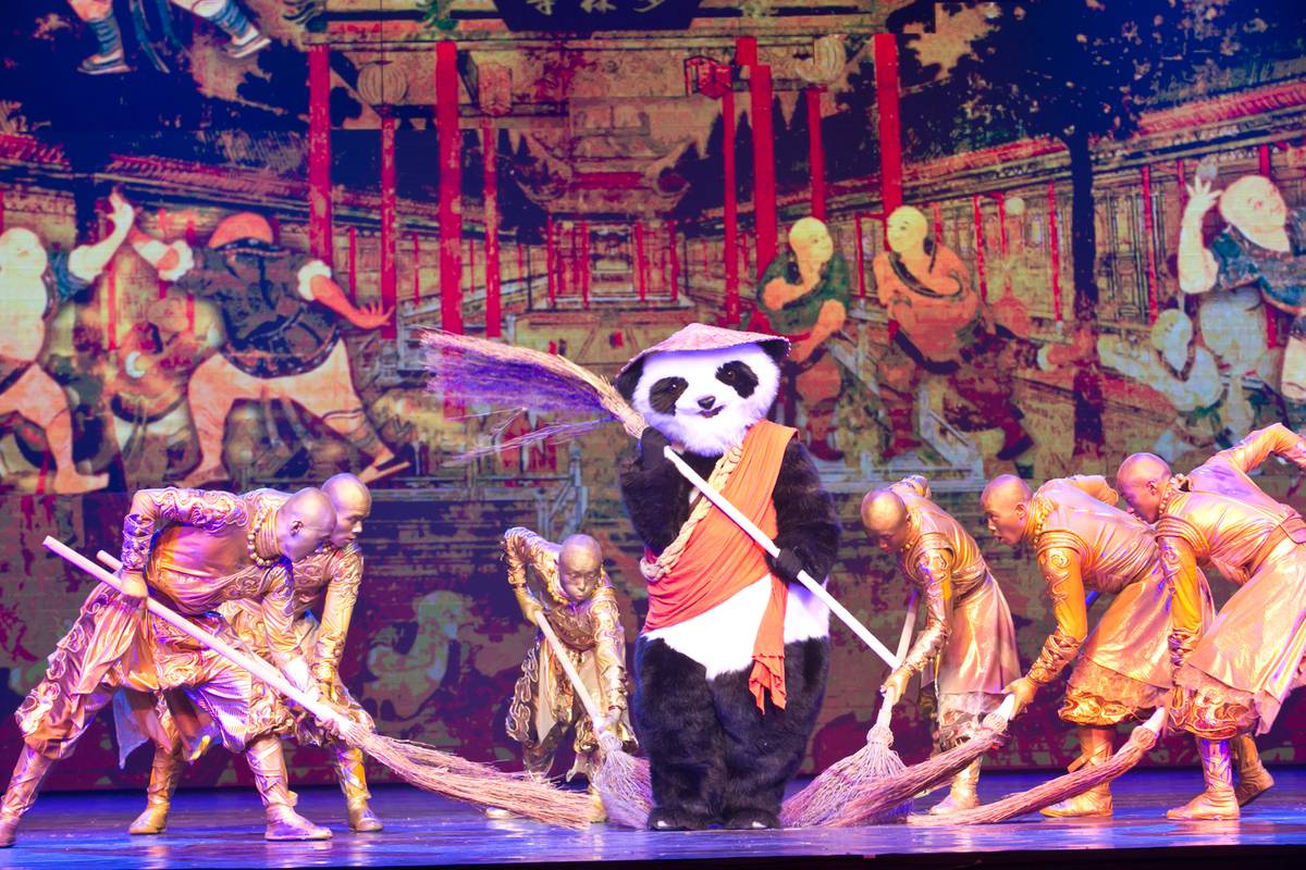 A Strip production starring a panda isn’t too much to bear - Las Vegas ...
