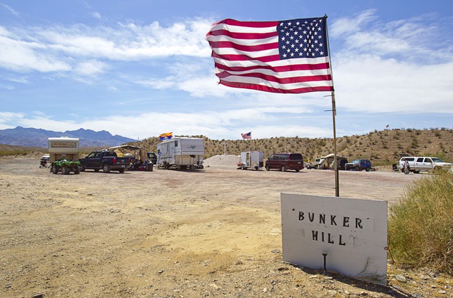 Militiamen move on from Bundy fight to next battle with BLM - Las Vegas ...