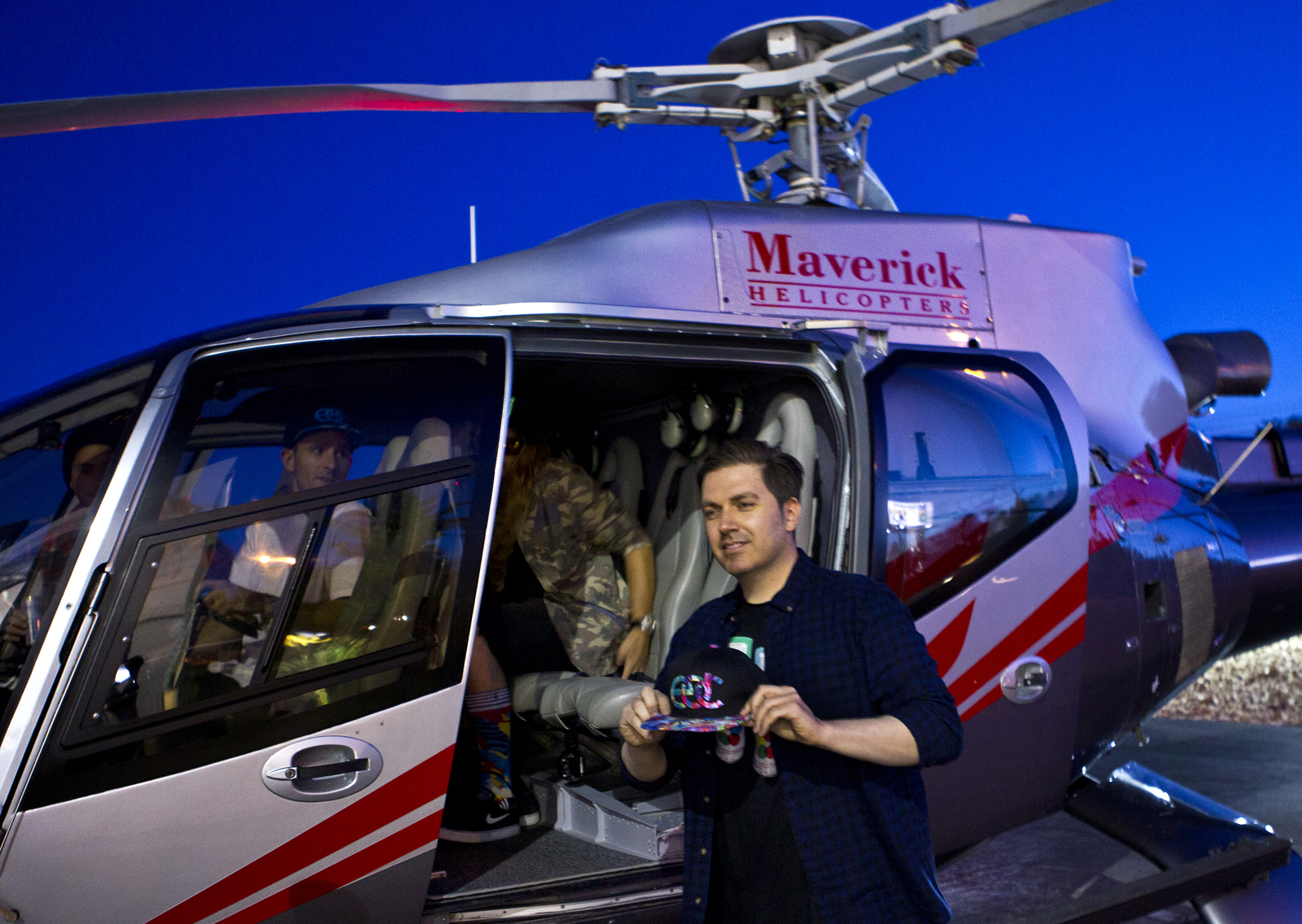 2014 EDC: Maverick Helicopter Ride - Las Vegas Sun News