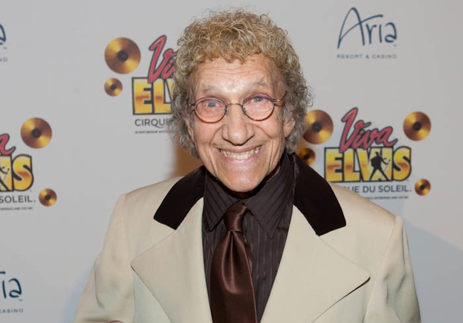 Notes from the scene: Sammy (Shore) keeps the beat; Sammy (Hagar) pours ...