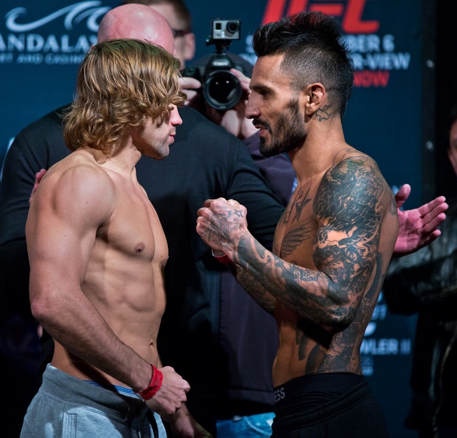 UFC 181 Weigh-In at Mandalay Bay - Bantamweights Uriah Faber and ...