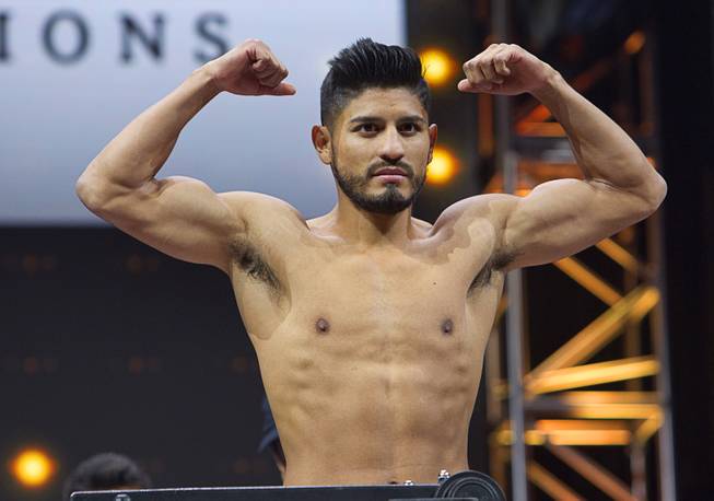 Photograph : Boxers Weigh-in For NBC Fights - Las Vegas Sun News