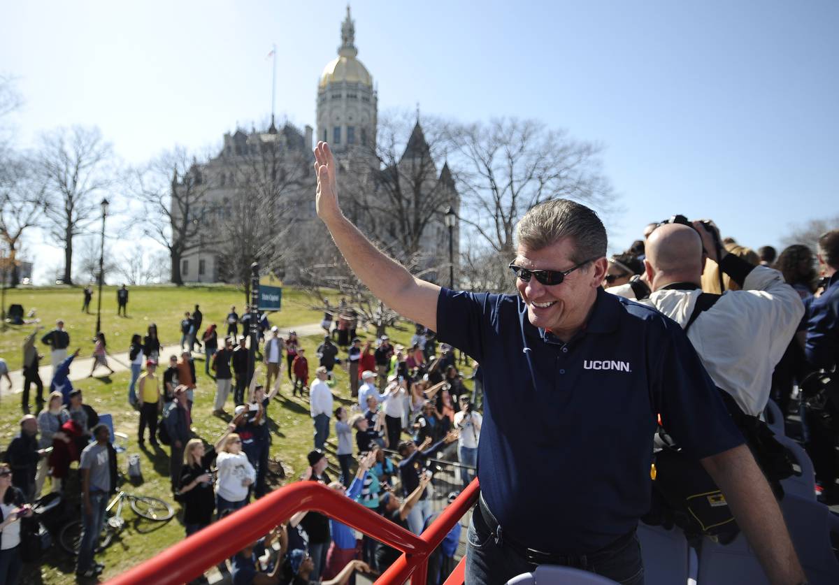 Fans celebrate UConn’s 10th title with parade - Las Vegas Sun News