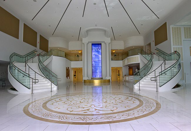 Unification Church opens long-gestating events center - Las Vegas Sun News