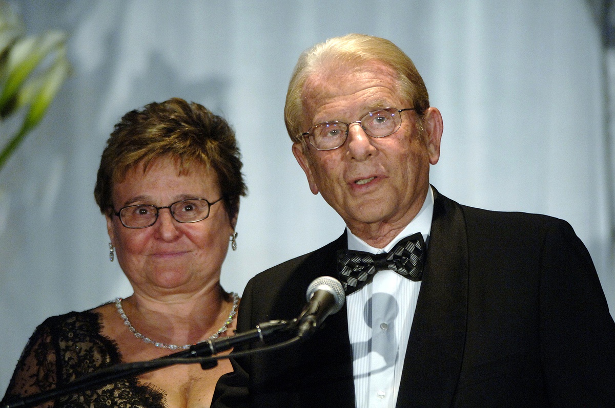 Inventor Alfred E. Mann dies; helped develop pacemakers - Las Vegas Sun ...