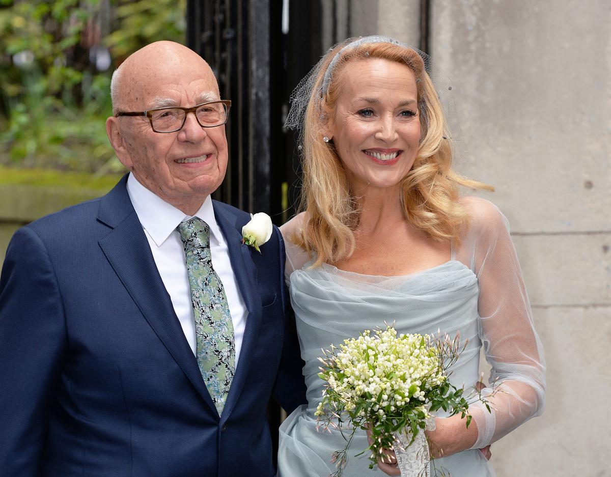 Musicians, media figures mark Murdoch-Hall wedding - Las Vegas Sun News