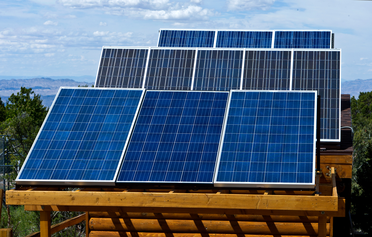 Firefighter Richard Birt and Solar - Las Vegas Sun News