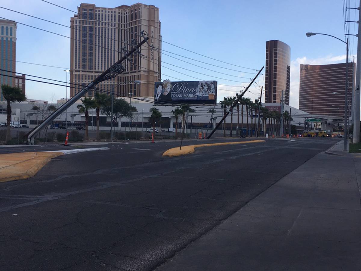 Strong winds take down power poles, knock out power - Las Vegas Sun News