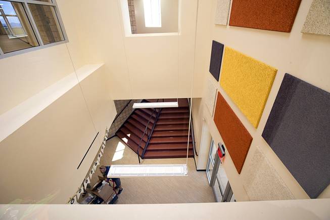 Photograph : Jones Blackhurst Elementary School Tour - Las Vegas Sun News