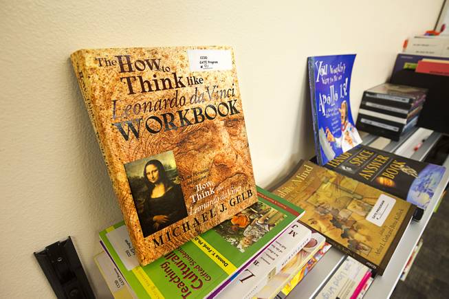 Photograph : Jones Blackhurst Elementary School Tour - Las Vegas Sun News