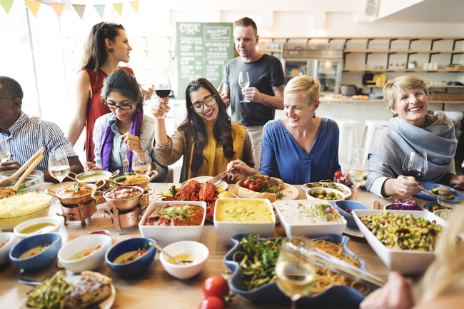 Here's how to keep the peace with family at holiday get-togethers - Las ...