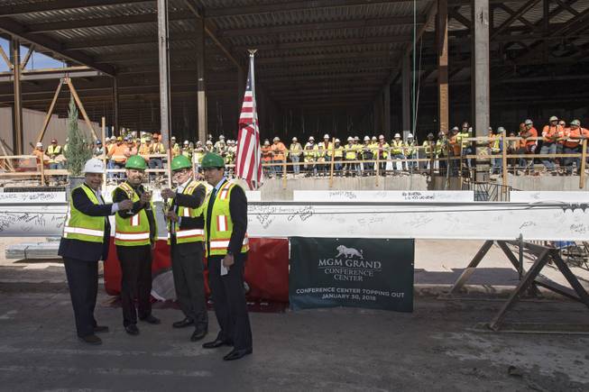 Photograph : MGM Grand Conference Center Expansion Topping Off - Las ...
