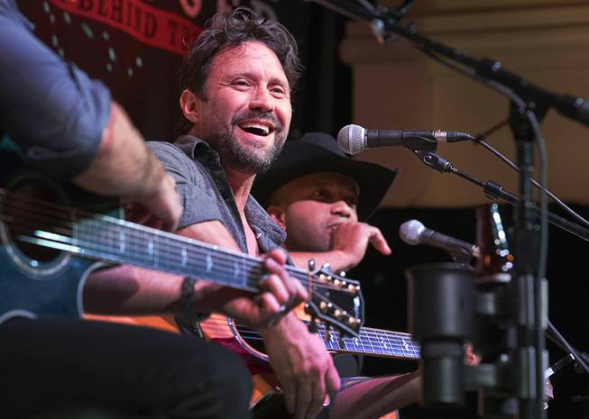 Photograph : Nashville Unplugged At Mandalay Bay