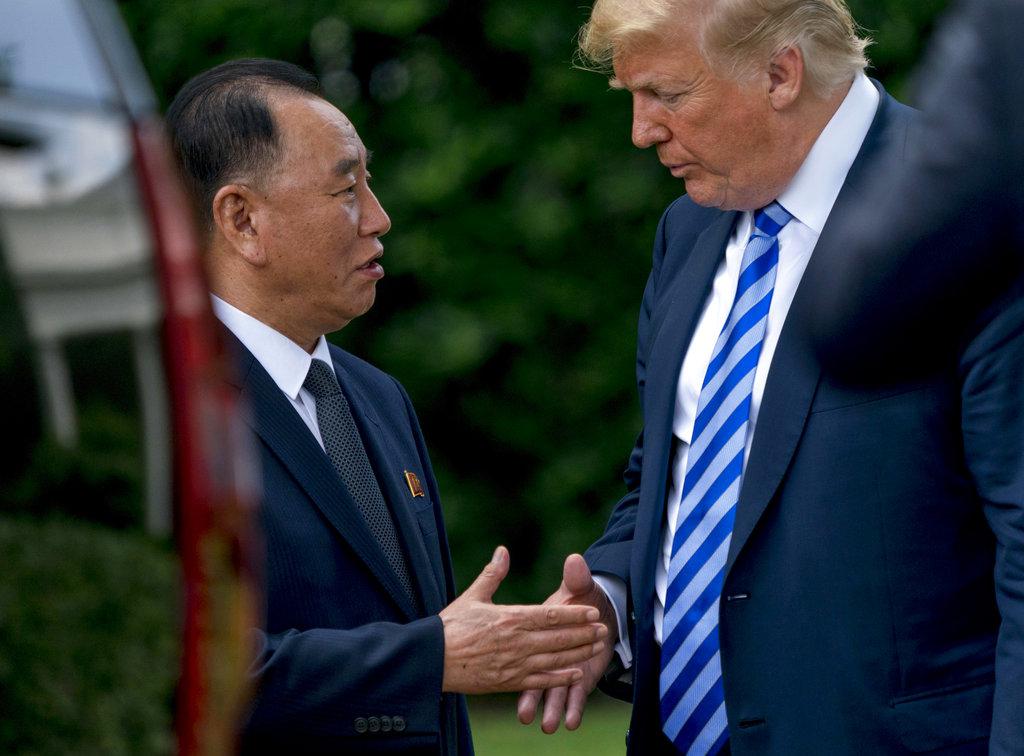 Pushing the envelope: Why was Kim's letter for Trump so big? - Las ...