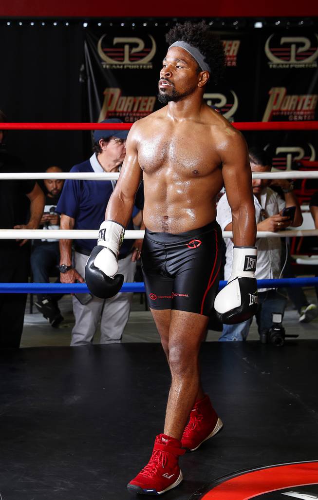 Photograph : Shawn Porter Prepares for WBC Title Fight Against Danny ...