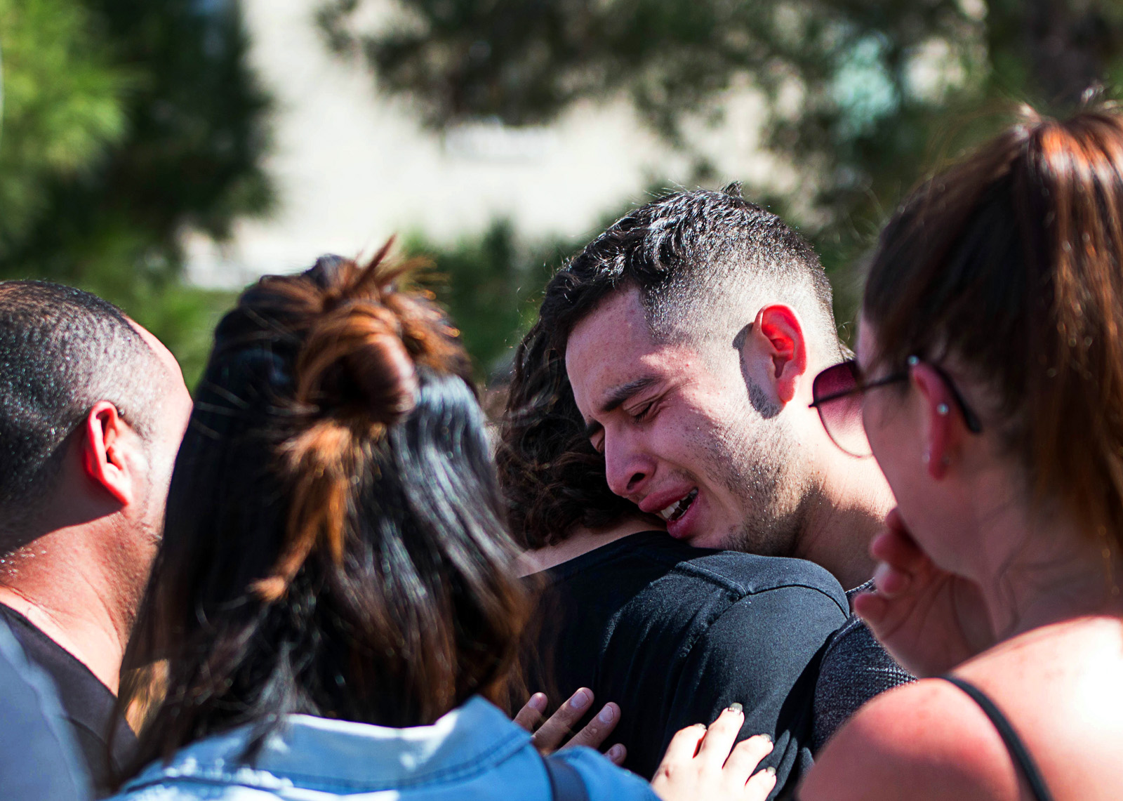 Victims Honored with Balloon Launch - Las Vegas Sun News