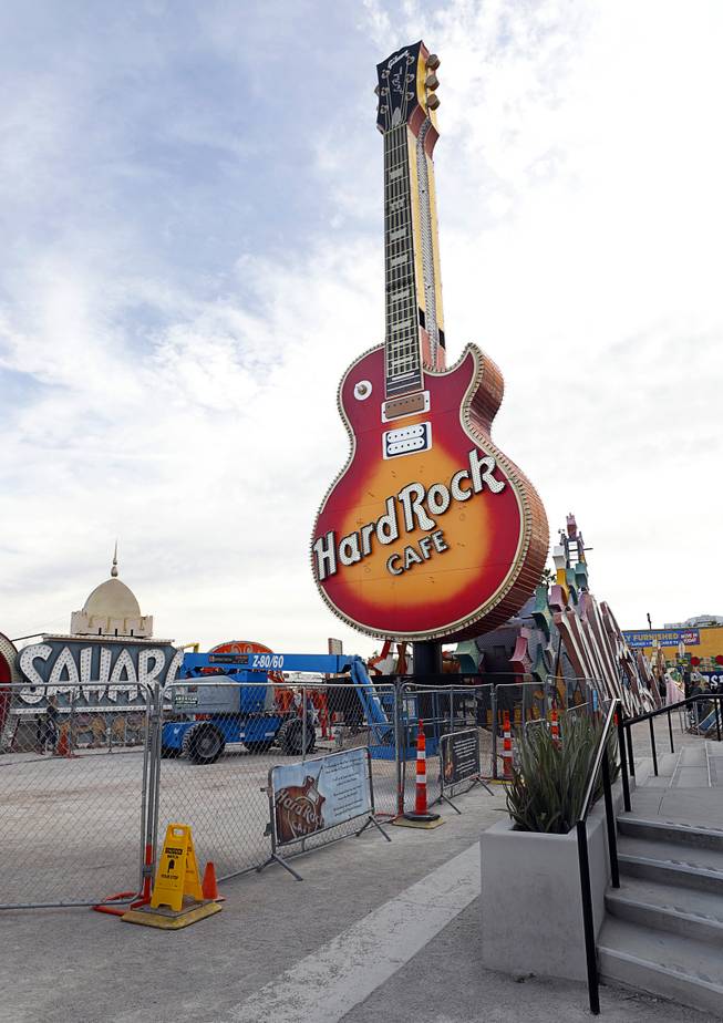 Photograph : 0201HardRockCafeSign