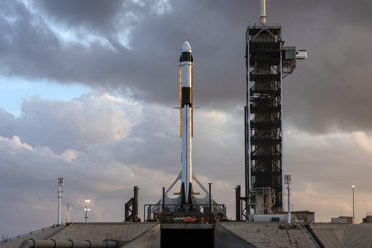 SpaceX debuts new crew capsule in crucial test flight - Las Vegas Sun News