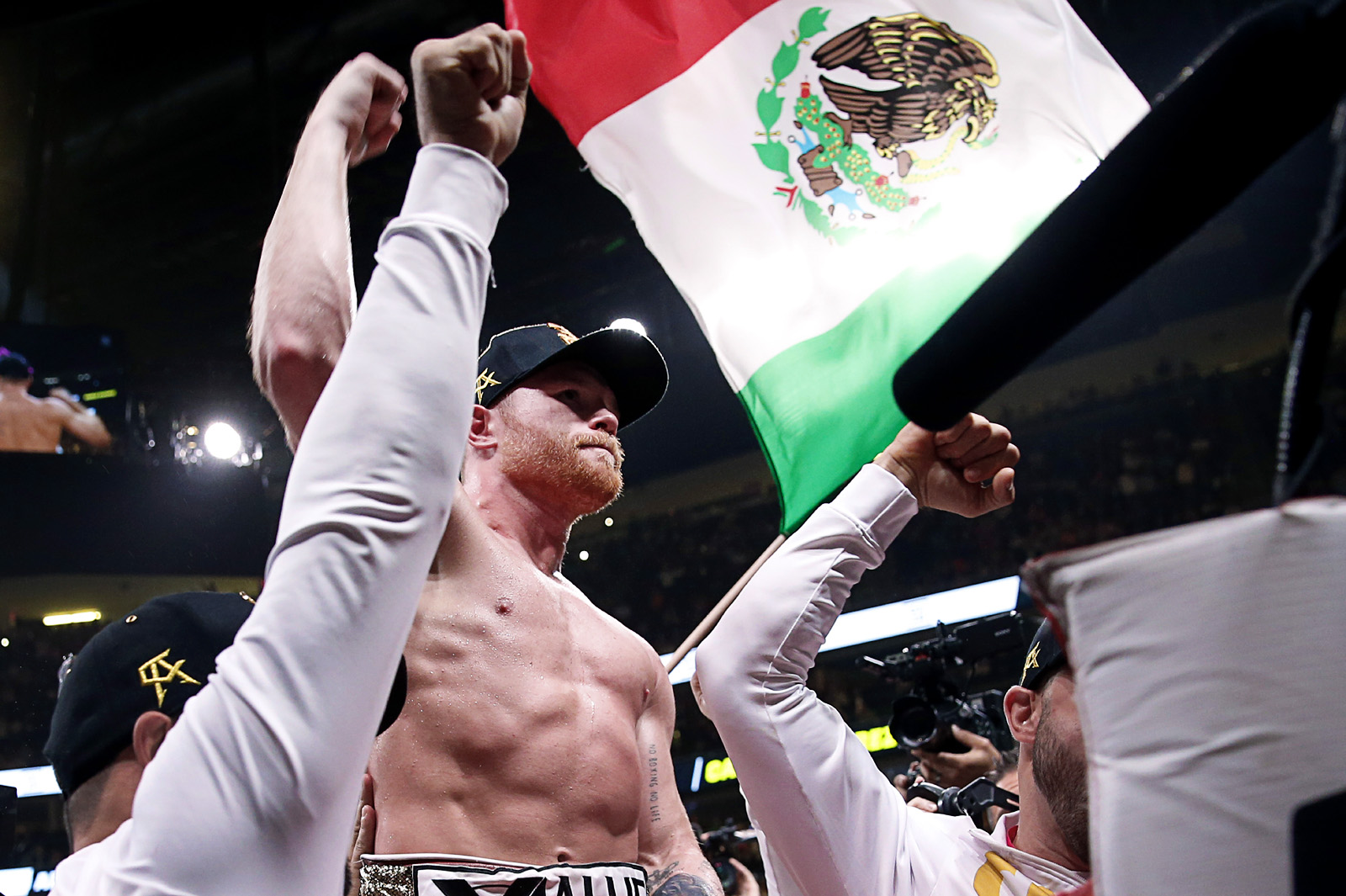 Canelo Takes IBF Title From Jacobs - Las Vegas Sun News