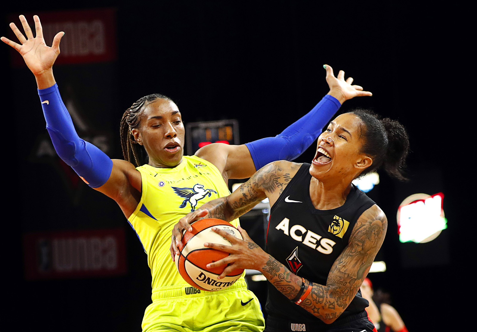 LV Aces Beat Dallas Wings 86-54 - Las Vegas Sun News