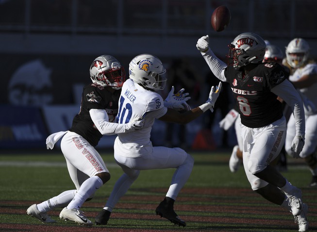 UNLV vs San Jose - San Jose State Spartans wide receiver Tre Walker (10 ...