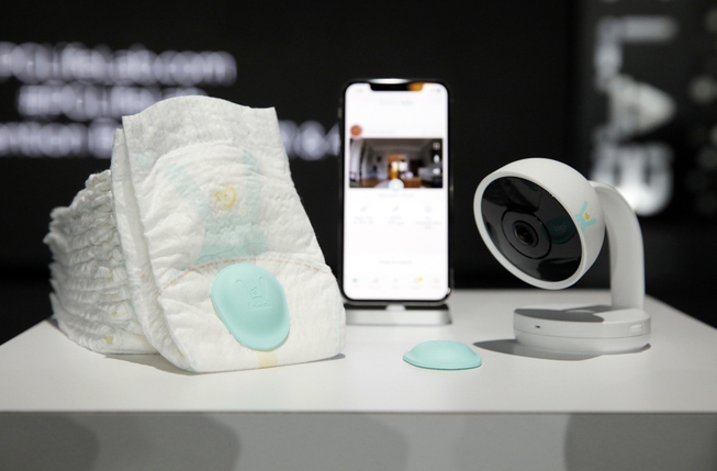 CES Gadget Show 2020 - The Pampers Lumi connected diaper is on display ...