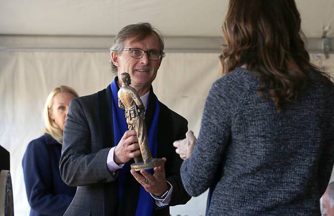 Photograph : Alyn Beck Memorial Park Official Opening