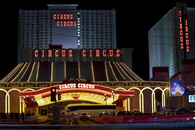 Report: Ruffin plans to sell Circus Circus, buy another Strip property ...