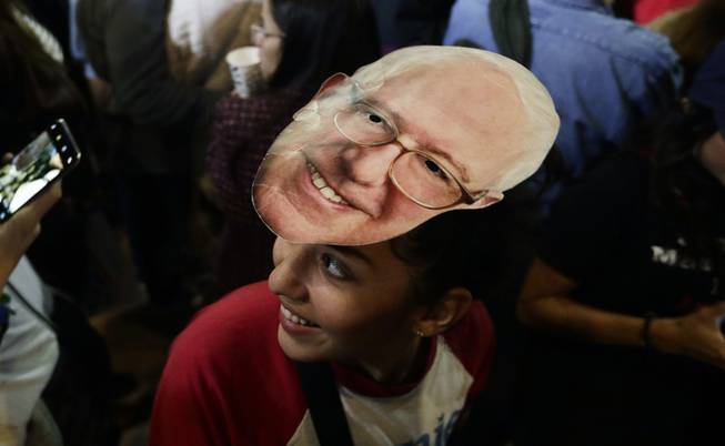 Photograph : Sen. Bernie Sanders Texas Rally - Las Vegas Sun News