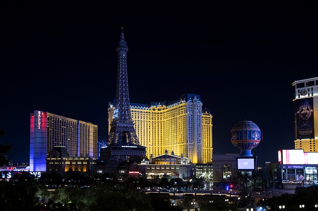 Photograph : Temporary Power Outage At Paris Las Vegas - Las Vegas Sun News