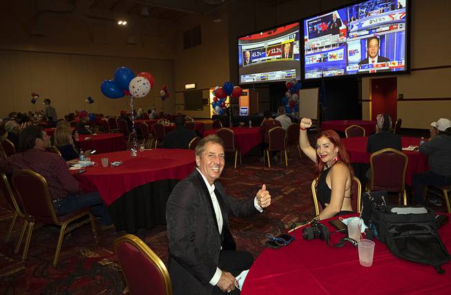 Photograph : 1103_sun_RepublicanWatchParty2 - Las Vegas Sun News