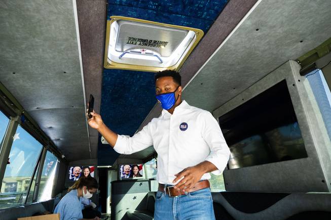 Photograph : William McCurdy, II