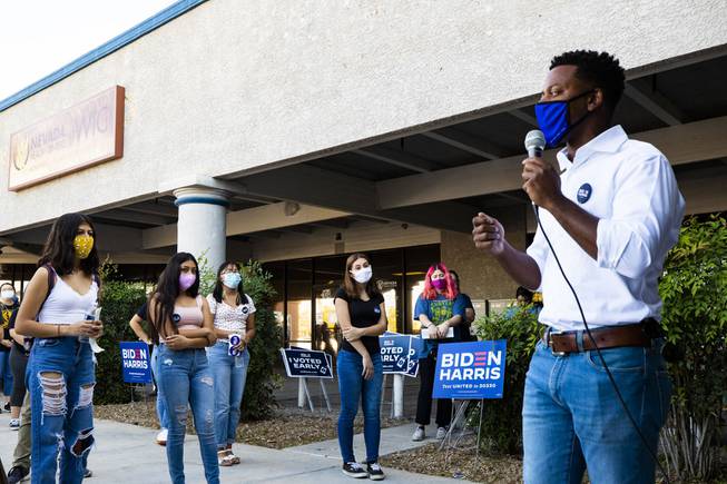 Photograph : William McCurdy, II - Las Vegas Sun News