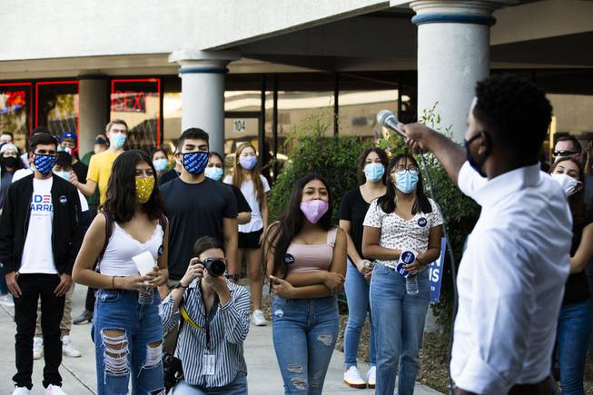 Photograph : William McCurdy, II - Las Vegas Sun News