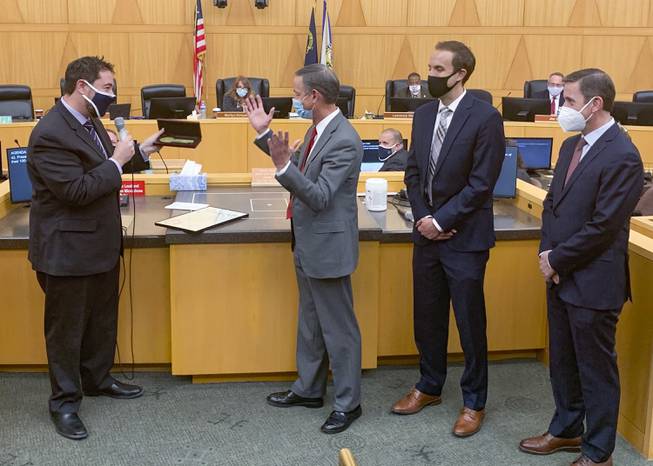 Photograph : YESCO Receives Key to Clark County - Las Vegas Sun News