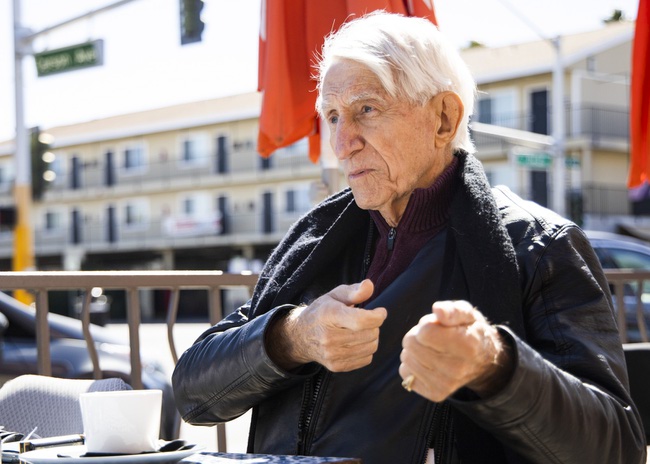 Las Vegan, once a hostage of Saddam Hussein, tells story of his wild ...