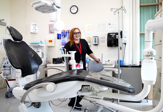 Las Vegas dental clinic free to children ages 5 to 15 - Las Vegas Sun News