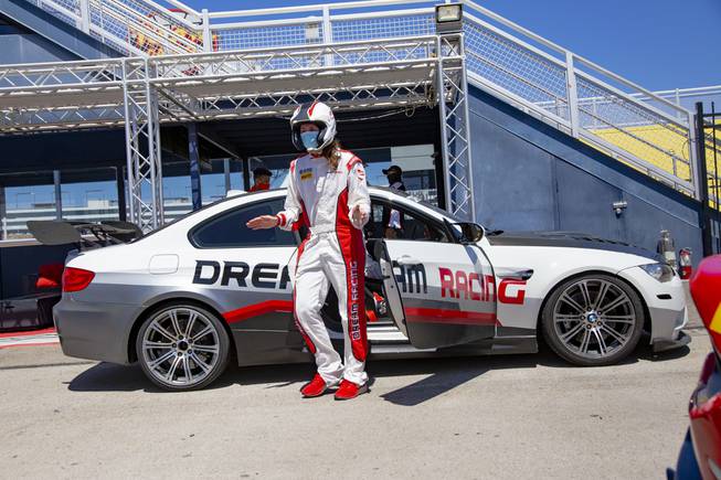Photograph : Rebel Coaches at Dream Racing - Las Vegas Sun News